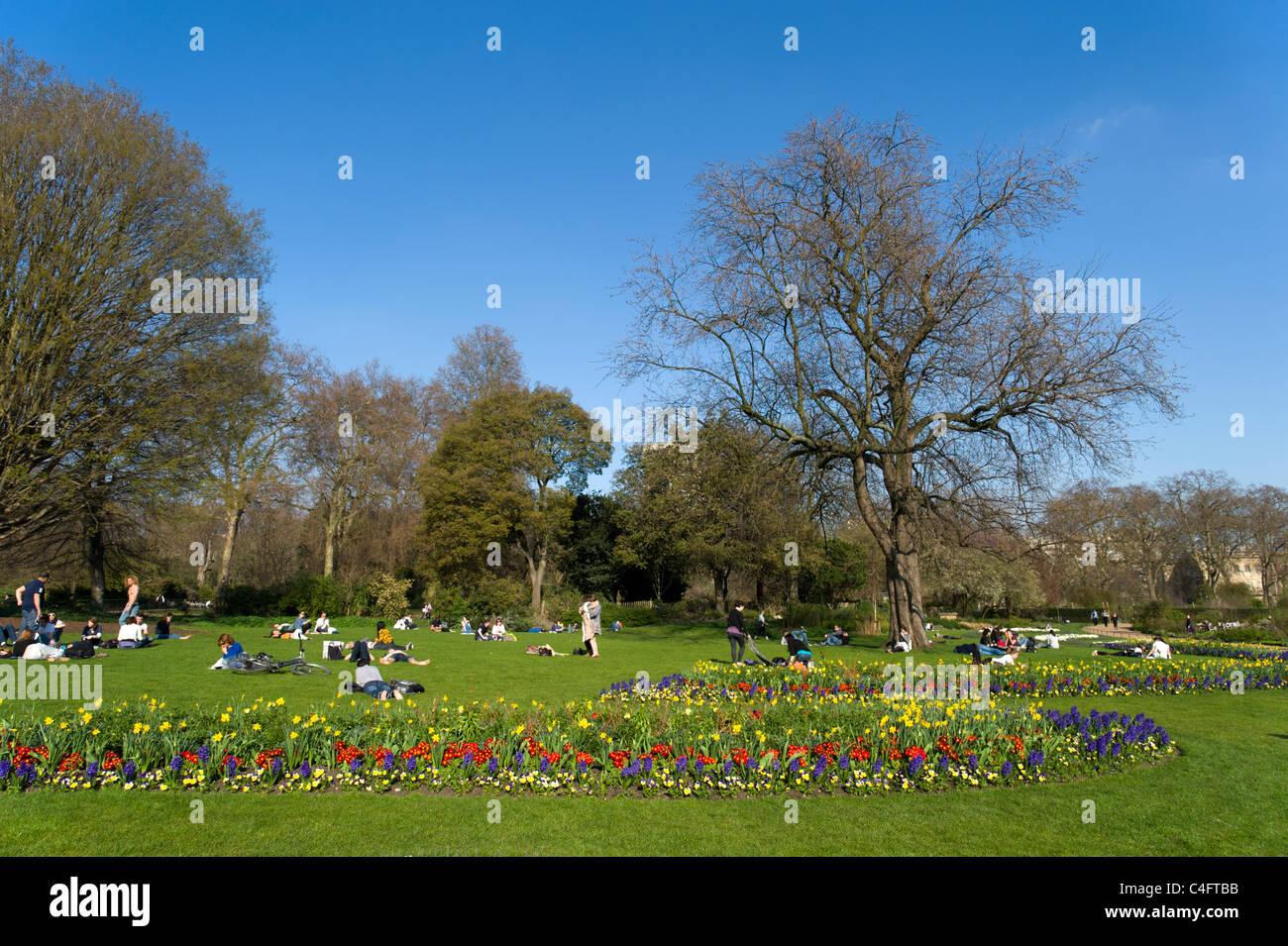 Hyde park in spring hi-res stock photography and images - Alamy