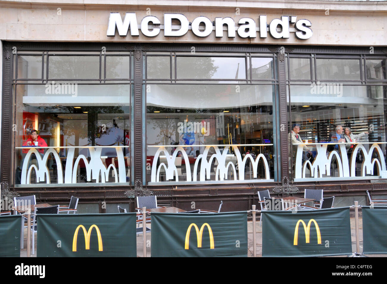 McDonald's restaurant Logo signs Stock Photo - Alamy