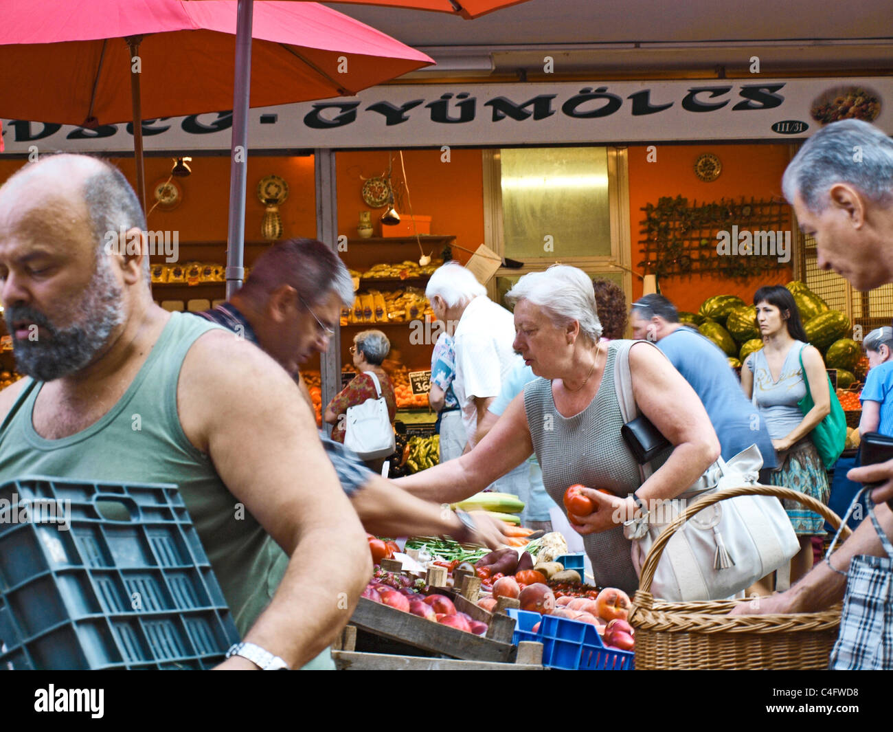 Moscow farmers market hi-res stock photography and images - Alamy