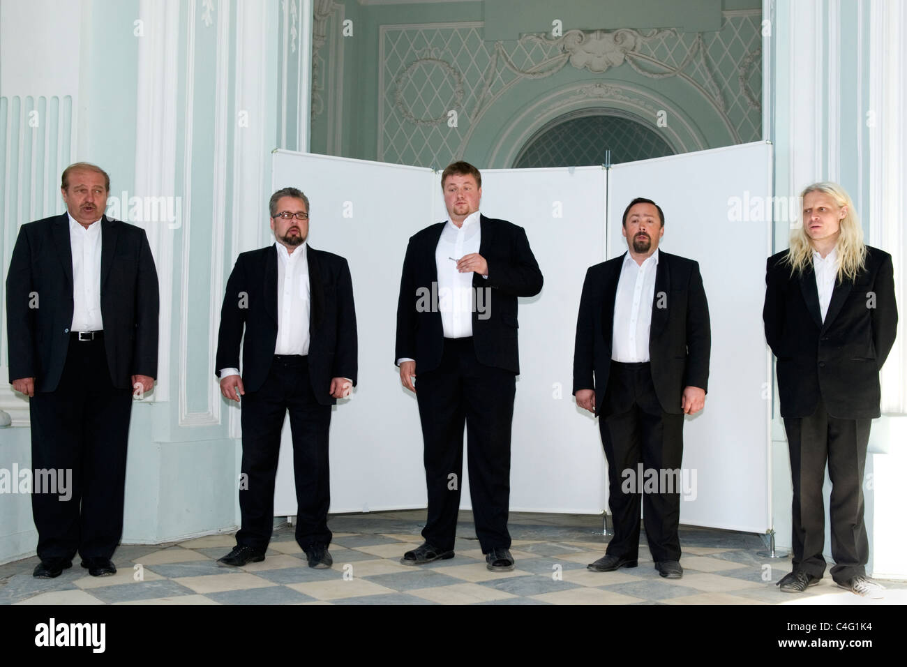 Russia opera singer singers bass tenor impromptu performance Catherine ...