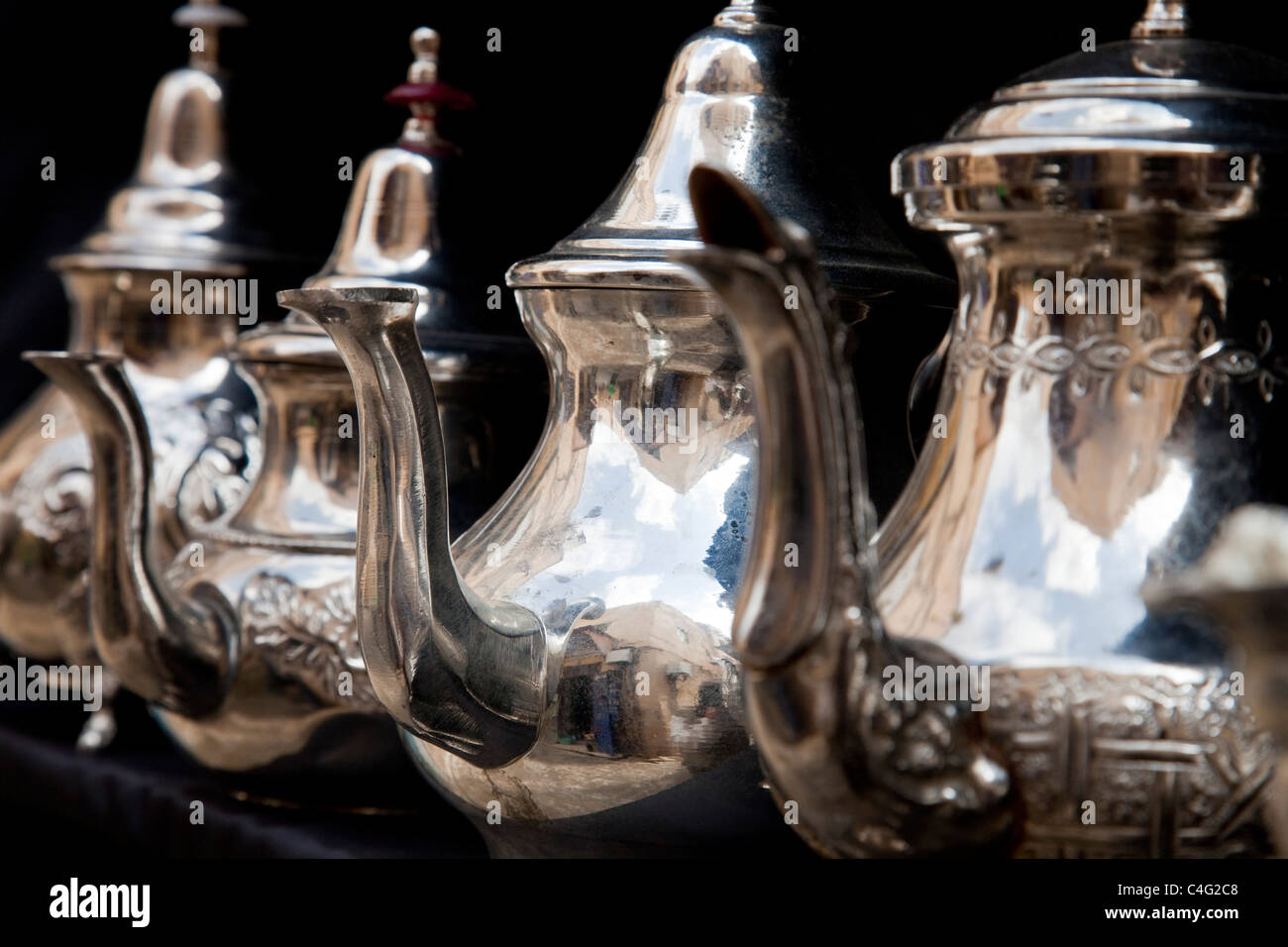 North african tea pot hi-res stock photography and images - Alamy