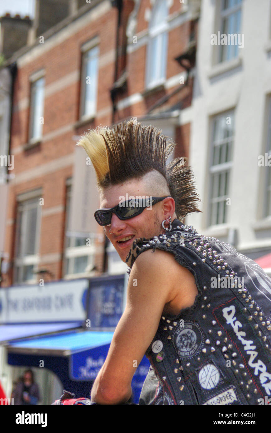 Mohican haircut hi-res stock photography and images - Alamy