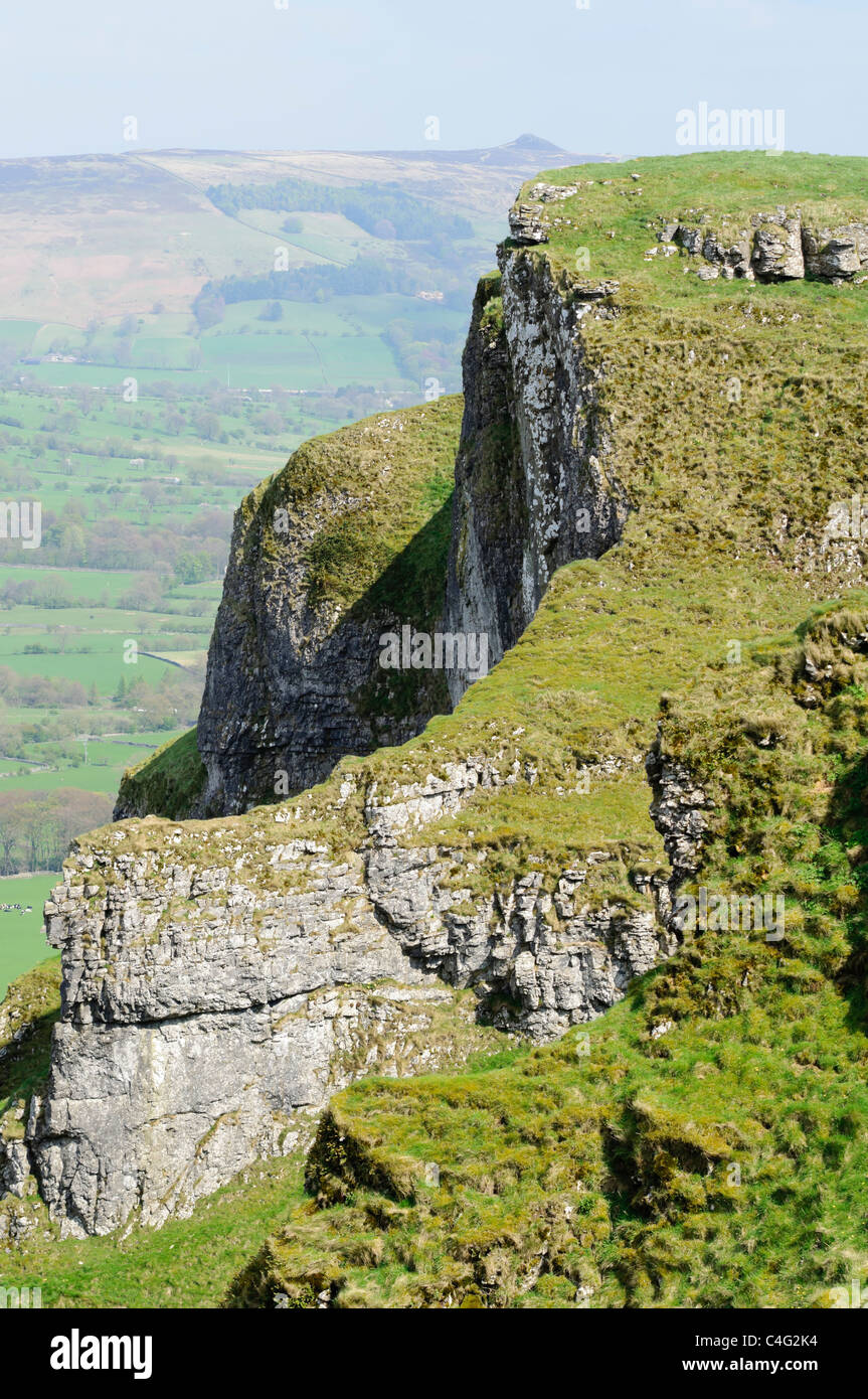 View of Hope Valley from Winnats Pass near Castleton in the Peak ...