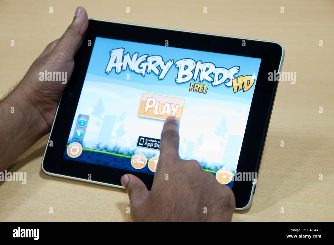 Angry bird game hi-res stock photography and images - Alamy