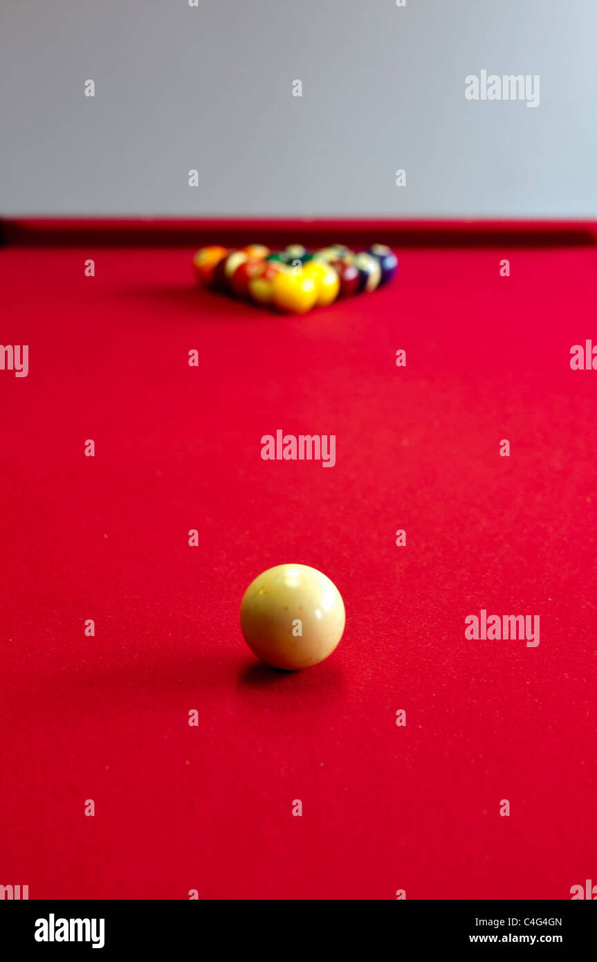 Red snooker balls hi-res stock photography and images - Alamy