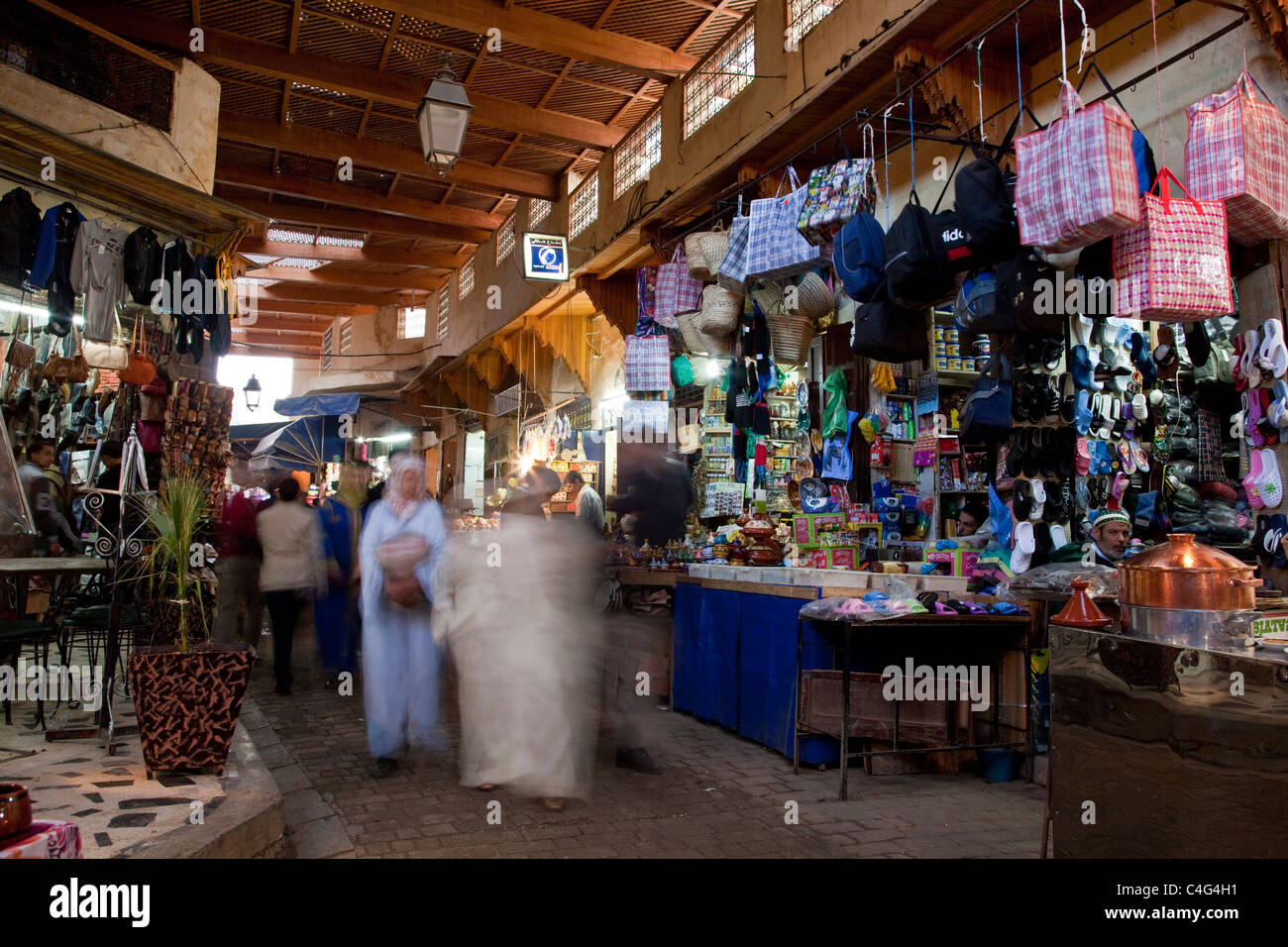 Souk souk fes fes maroc hi-res stock photography and images - Alamy