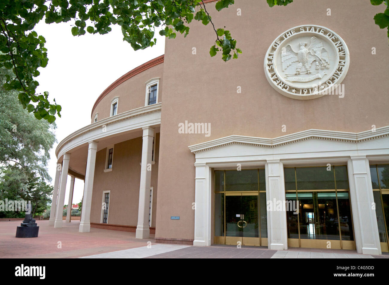 New mexico state capitol building hi-res stock photography and images ...