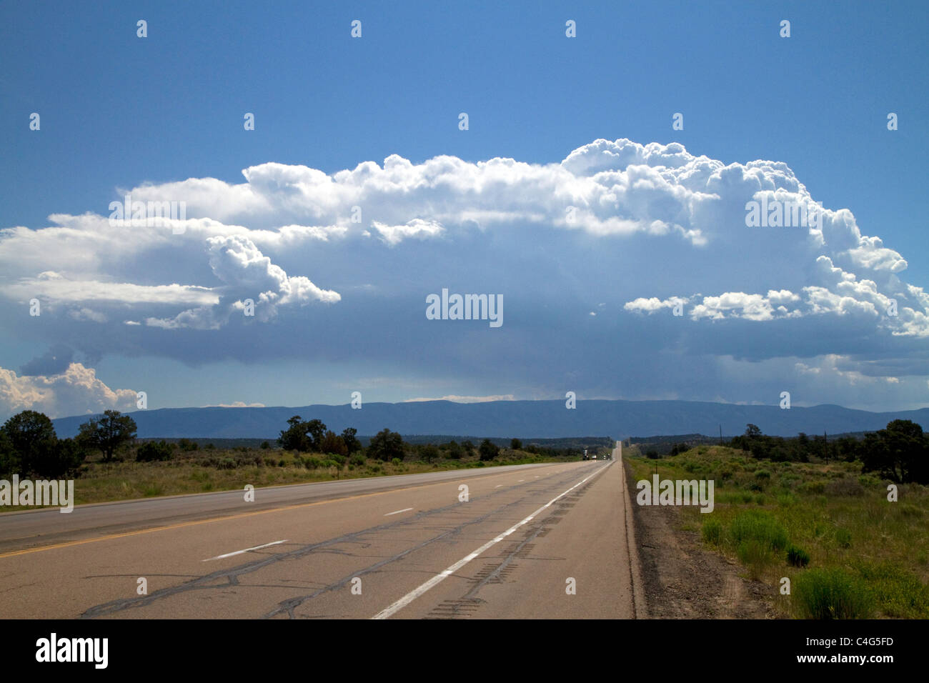 Strato cumulus clouds hi-res stock photography and images - Alamy