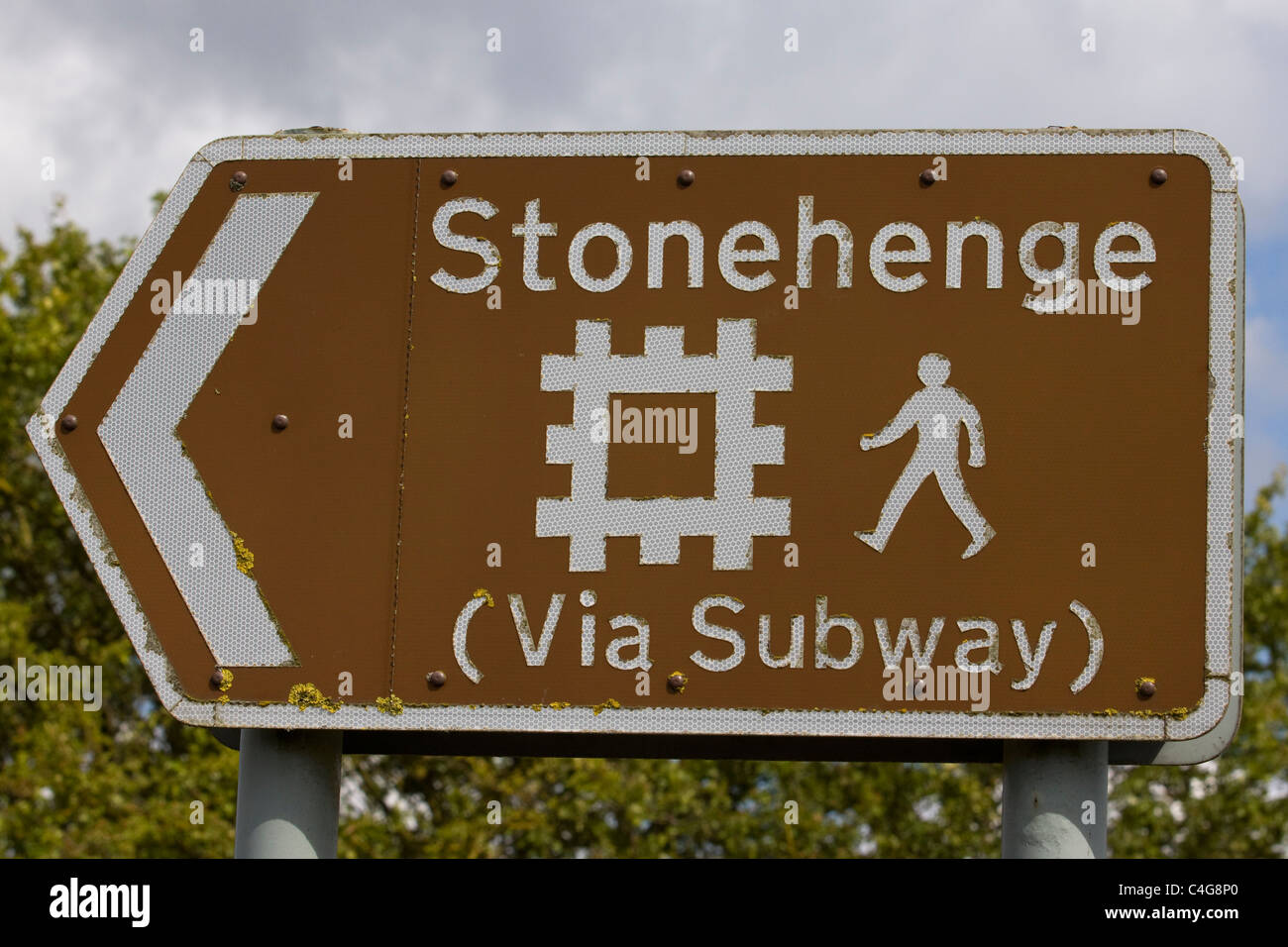 Road signs brown tourist information hi-res stock photography and ...