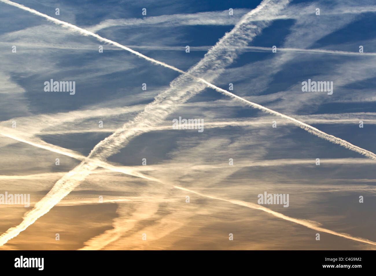 Vapour Trails High Resolution Stock Photography and Images - Alamy