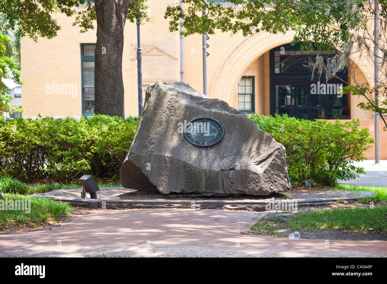 Tomochichi monument hi-res stock photography and images - Alamy