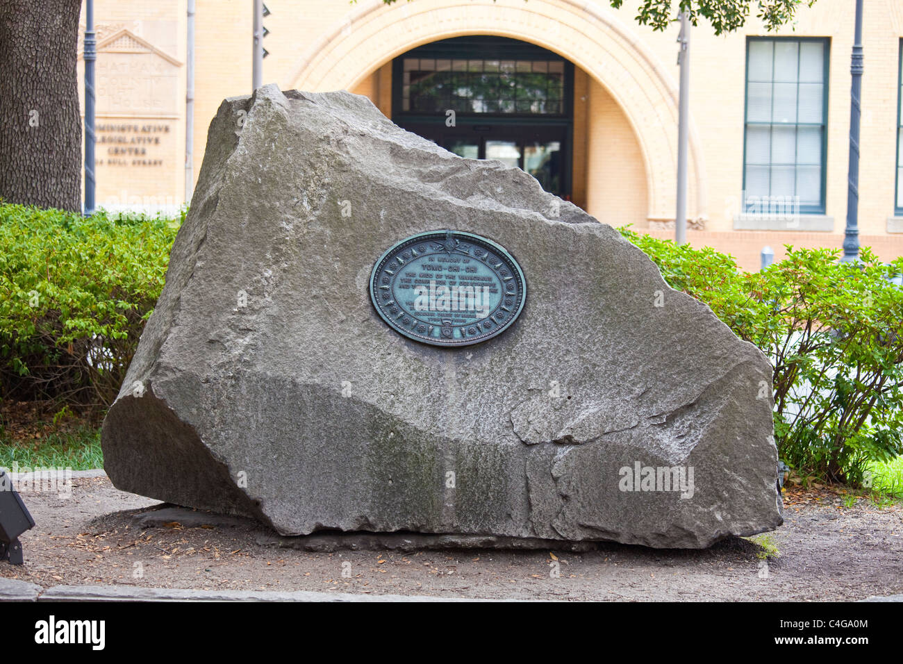 Tomochichi monument hi-res stock photography and images - Alamy