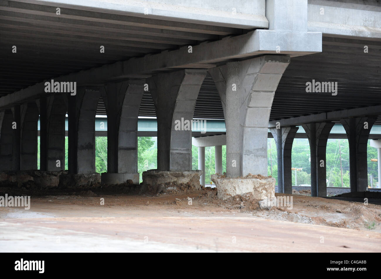 concrete supports under a highway under construction Stock Photo - Alamy