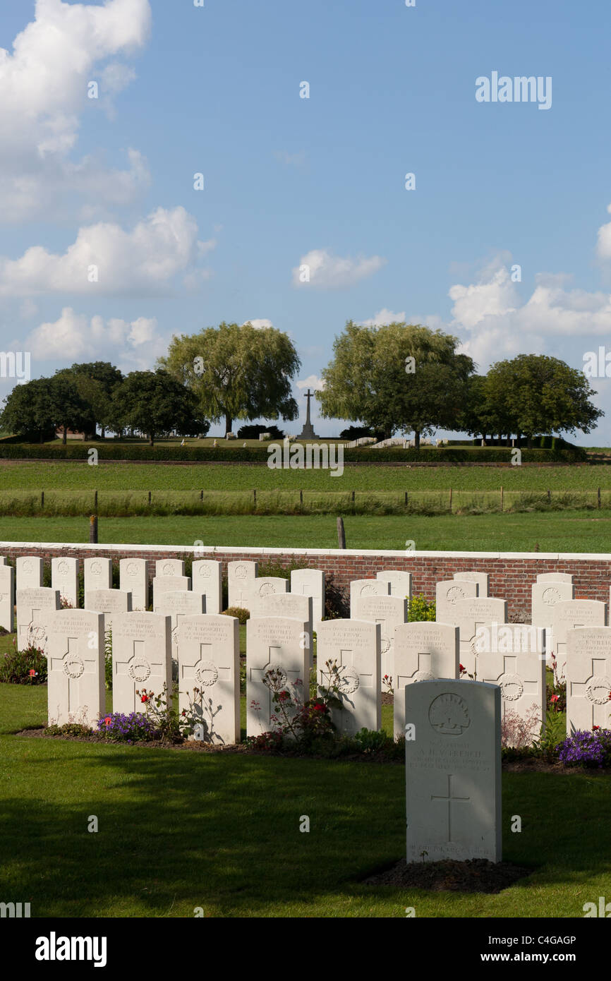 Mud Corner cemetery, British war graves, near Ploegsteert Wood in ...