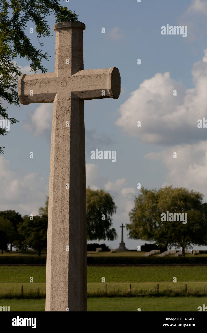 Mud Corner cemetery, British war graves, near Ploegsteert Wood in ...