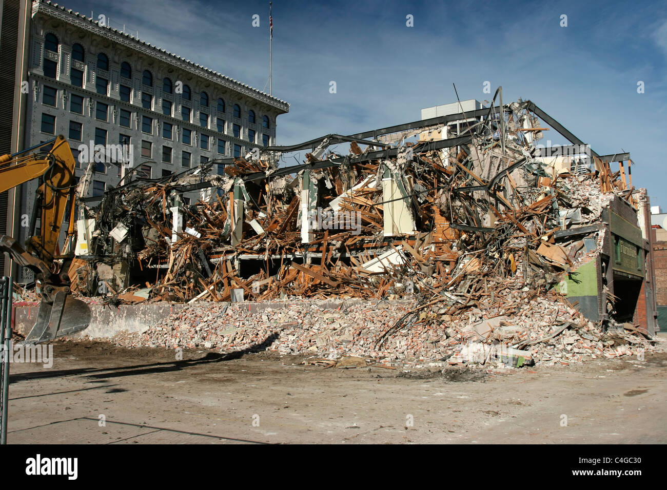 The remains of a building being torn down Stock Photo - Alamy