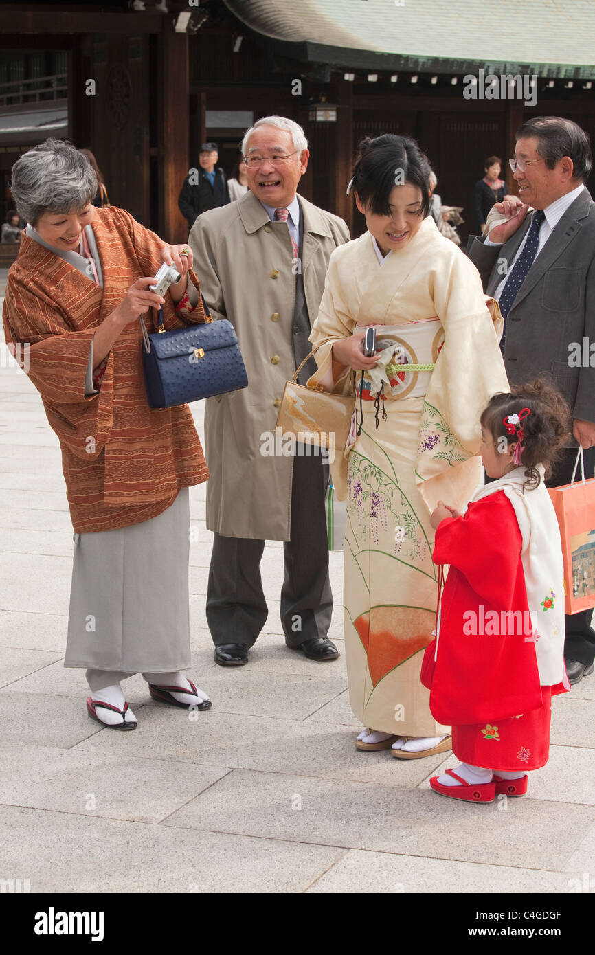 Japanese grandmother and child hi-res stock photography and images - Alamy
