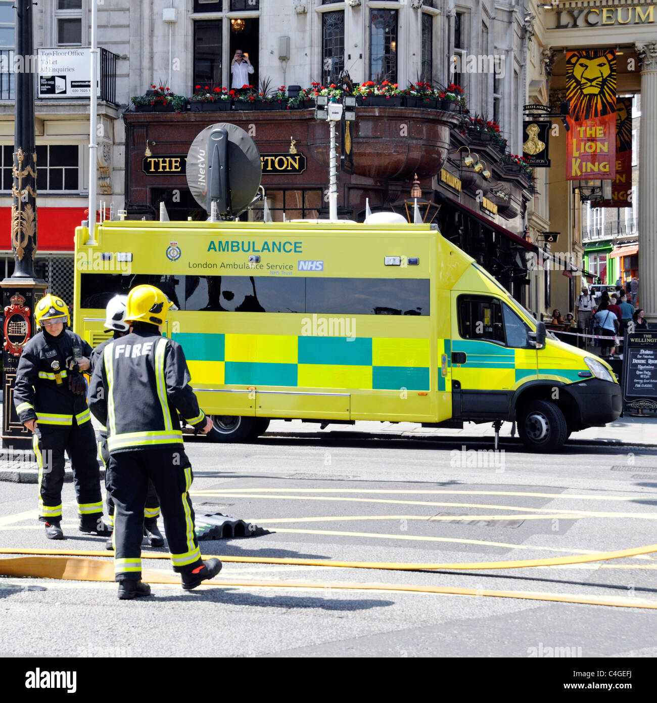 Fireman uniform uk hi-res stock photography and images - Alamy
