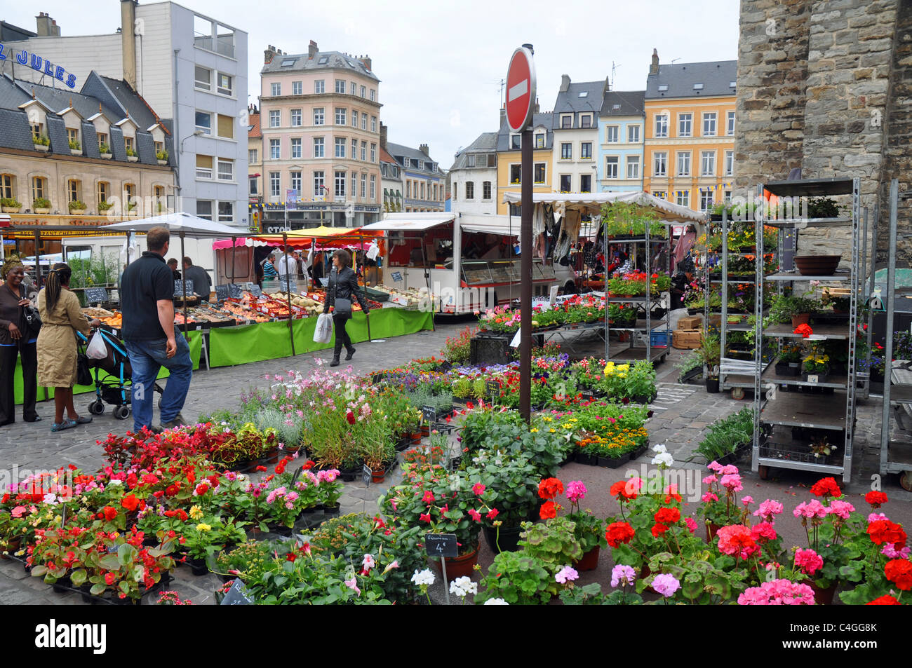 Boulogne, France: part of the Wednesday market in the town Stock Photo ...