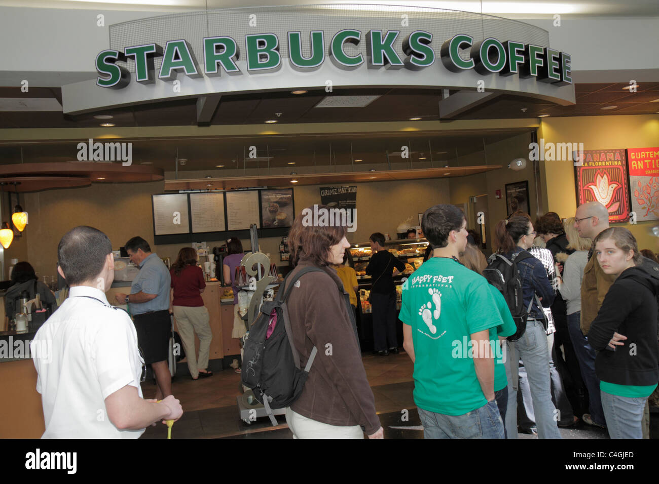 Starbucks line hi-res stock photography and images - Alamy