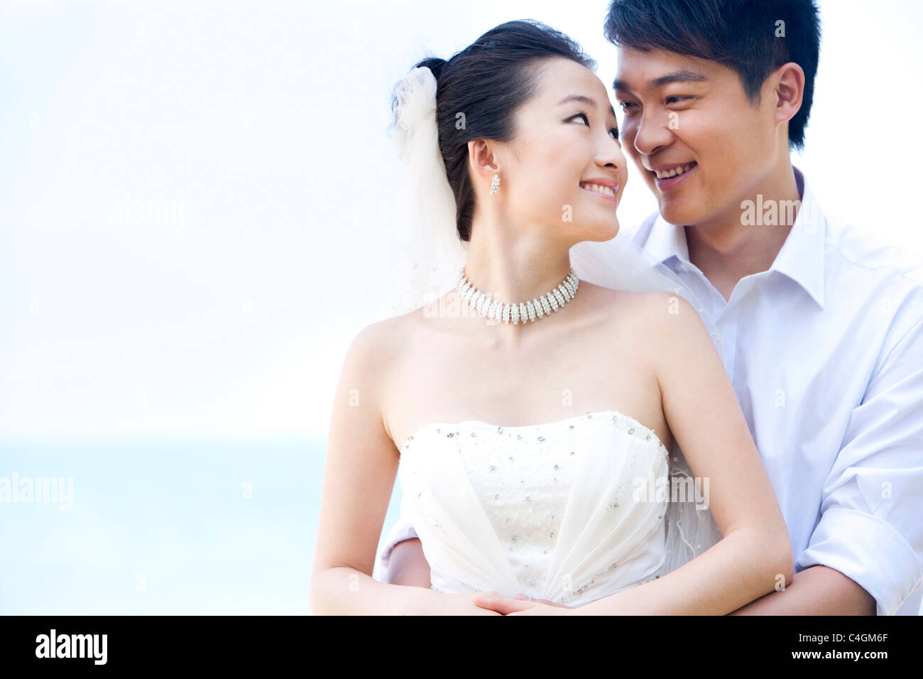 Face portrait chinese bride looking hi-res stock photography and images - Alamy