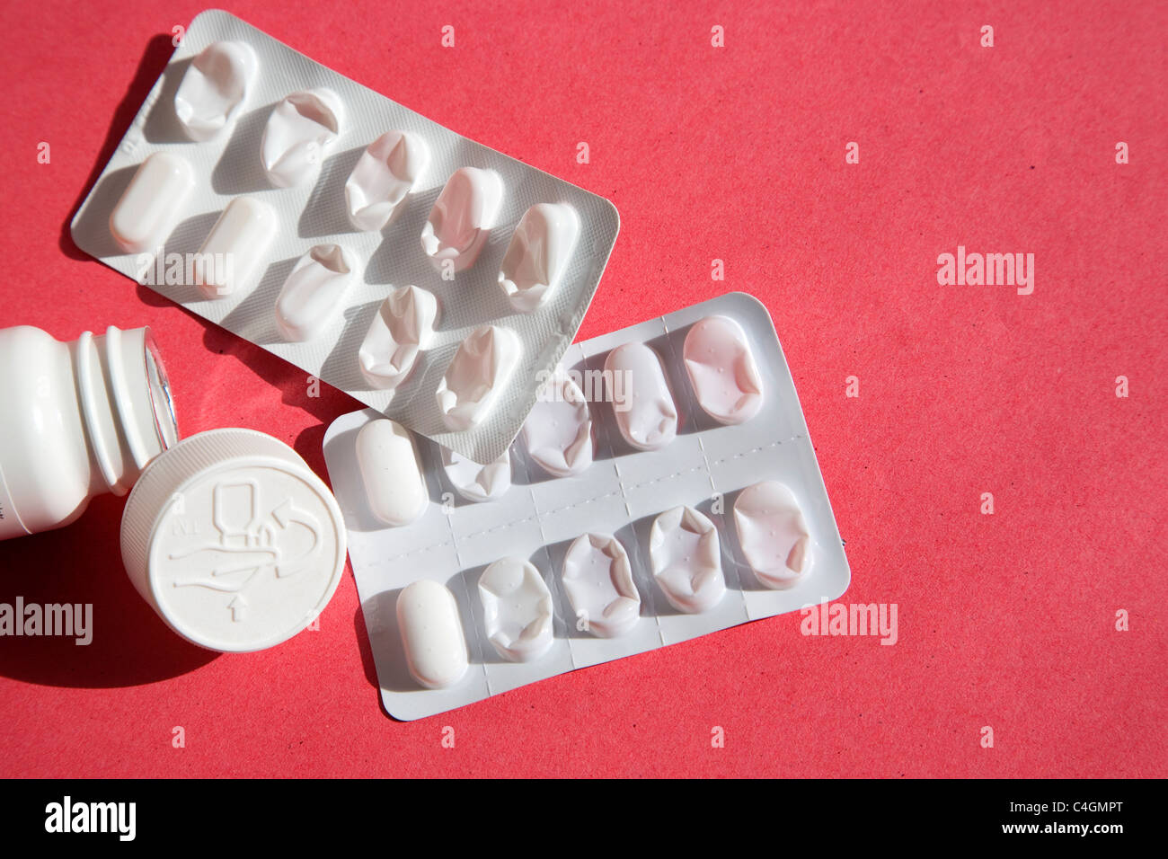Empty tablet packet hi-res stock photography and images - Alamy