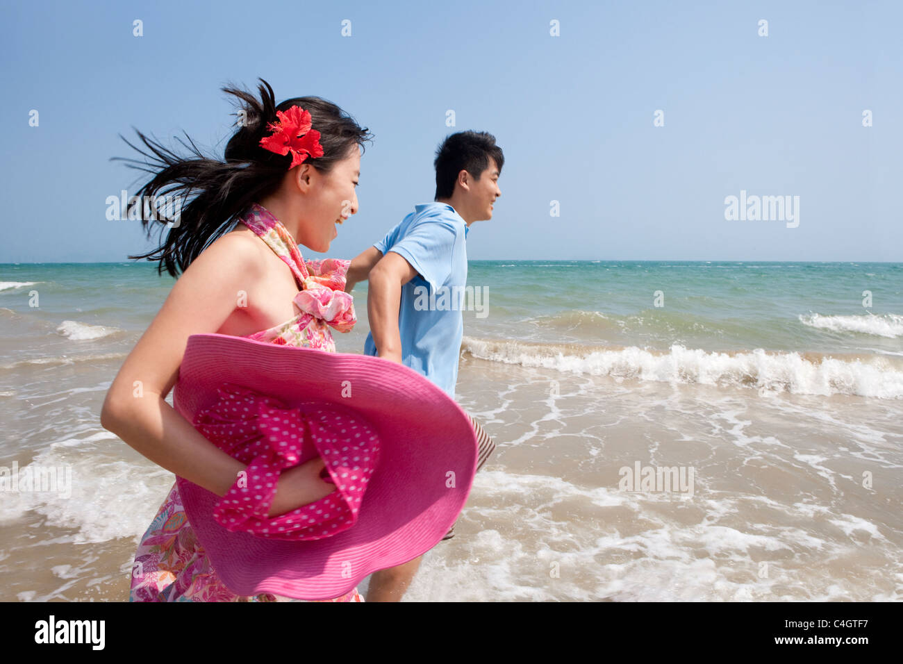 Happy Couple on Vacation Stock Photo - Alamy