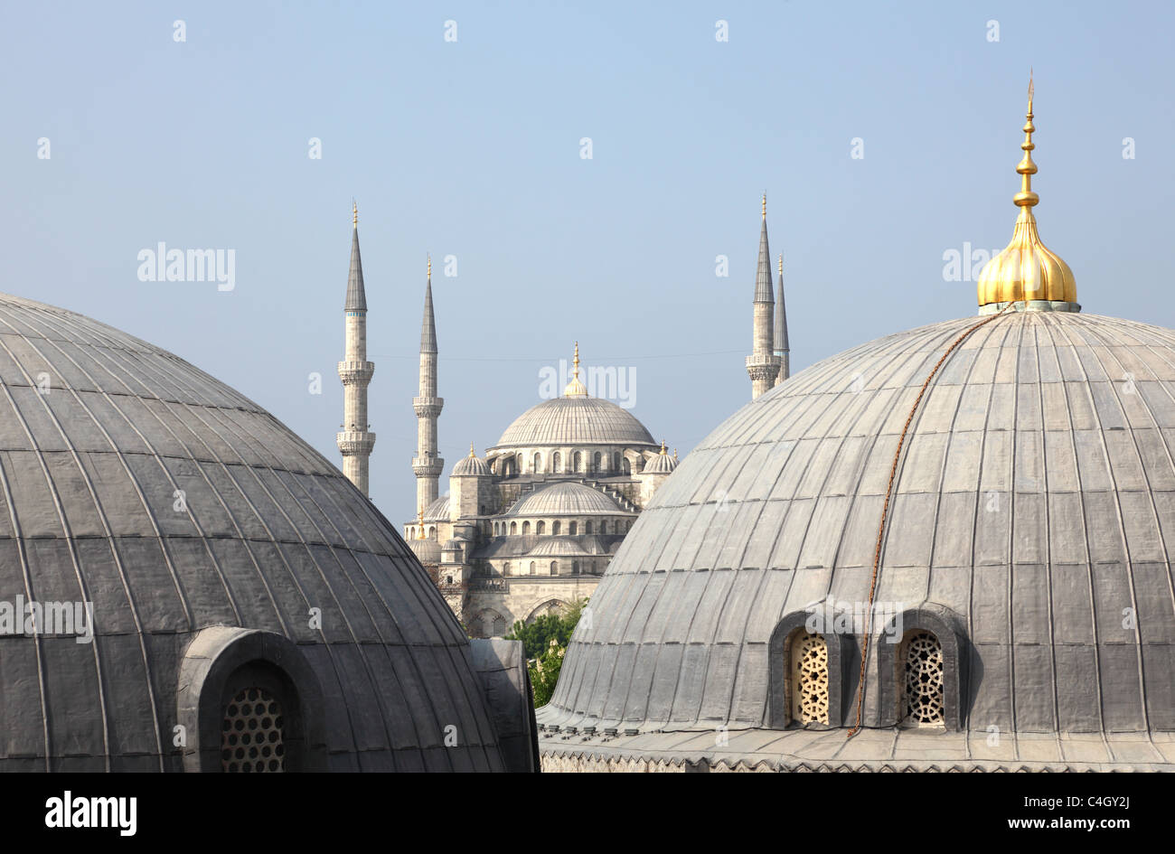 Iconic blue mosque hi-res stock photography and images - Alamy