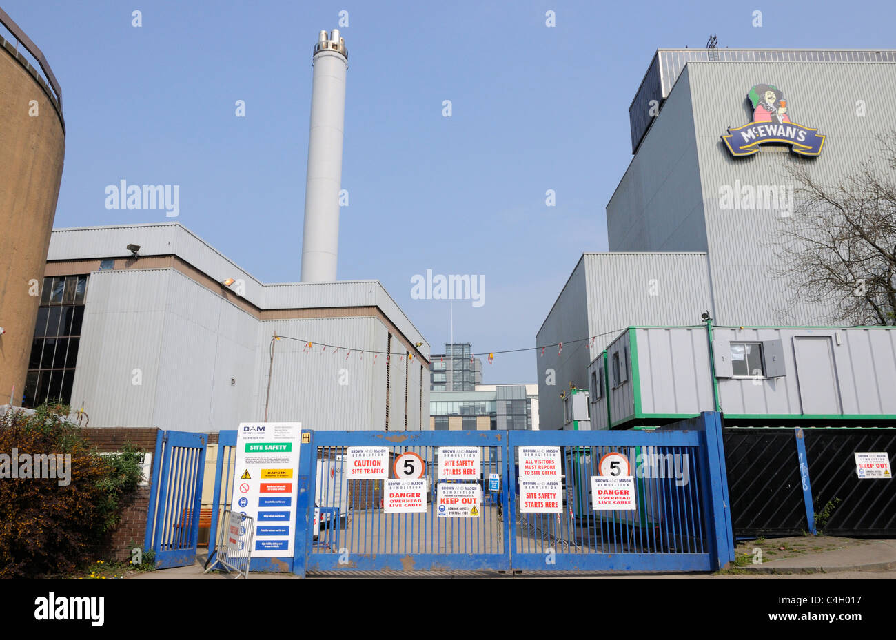 Newcastle breweries hi-res stock photography and images - Alamy