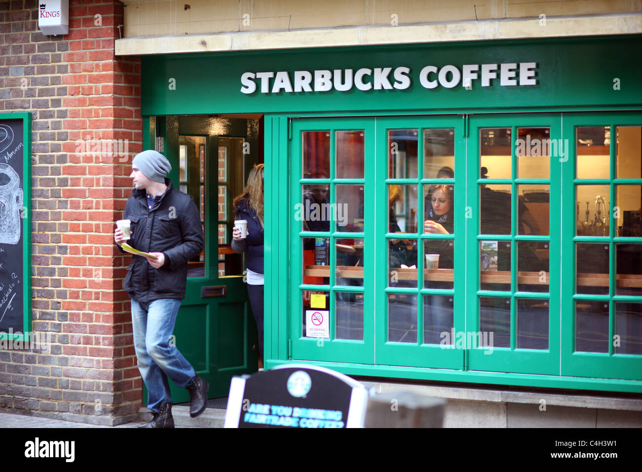 High street coffee shop hi-res stock photography and images - Alamy
