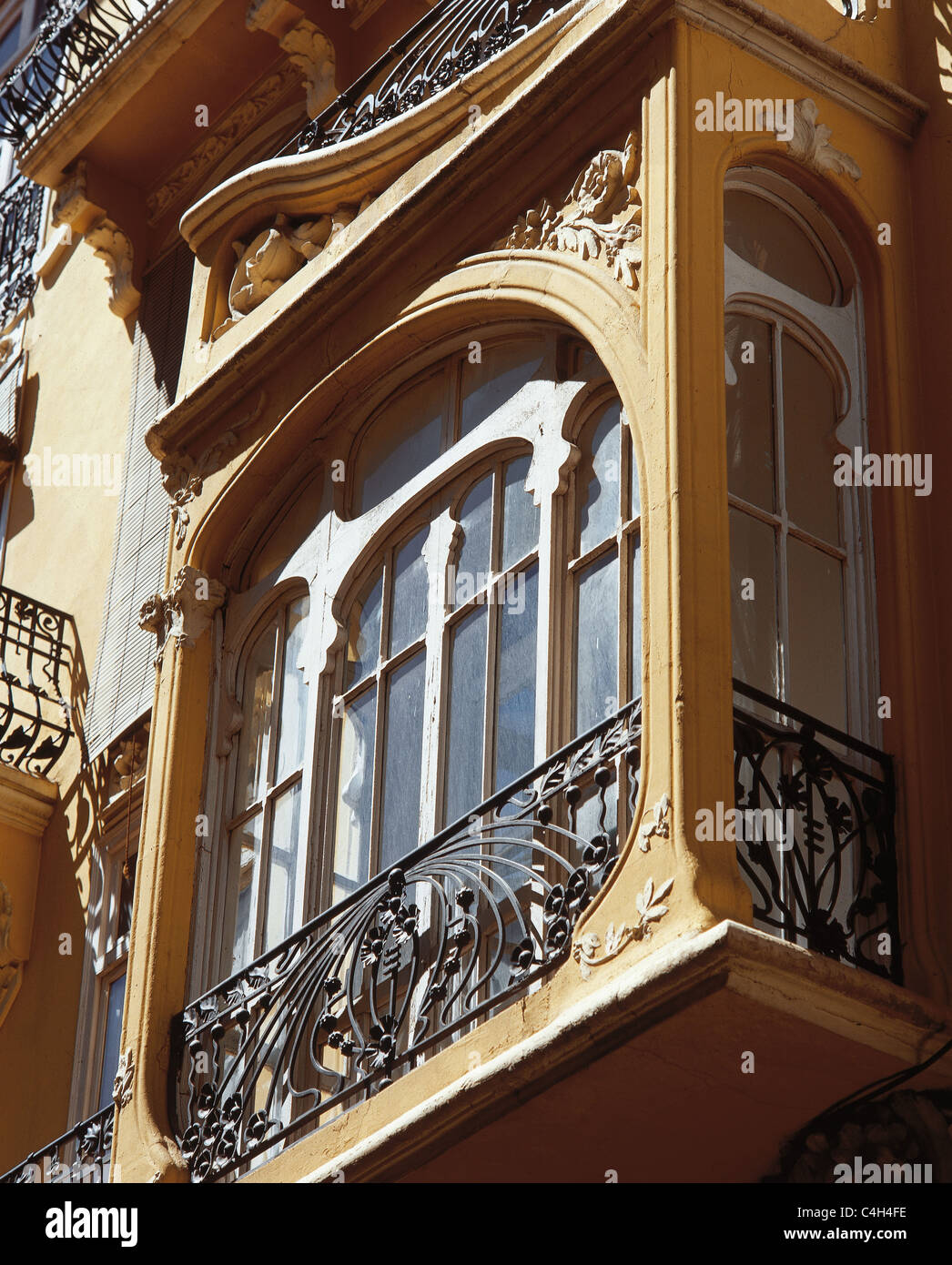 Ferran House (1910-1912). Modernist building built by Pablo Monguio ...