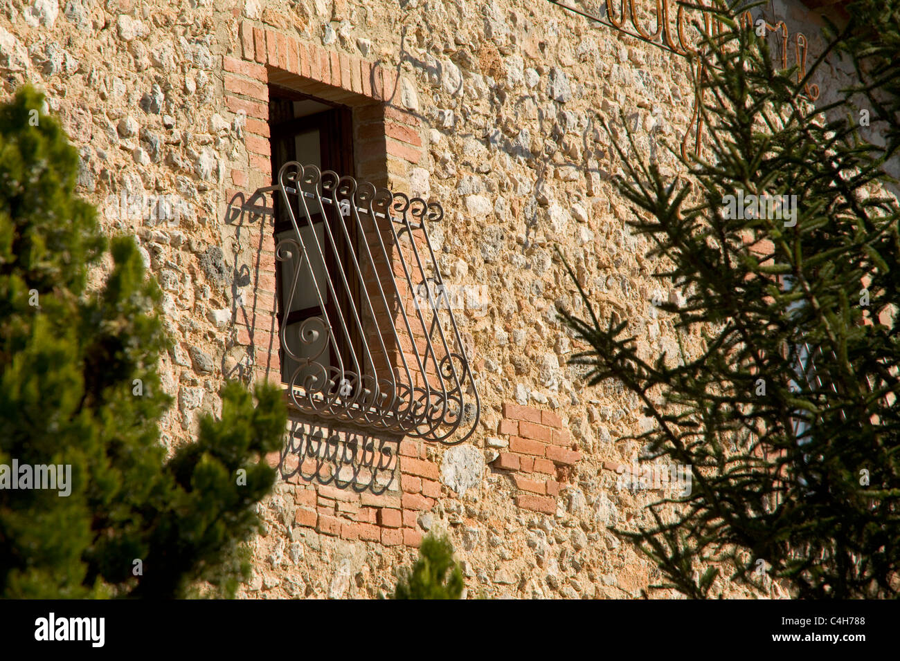 Tuscan house hi-res stock photography and images - Alamy