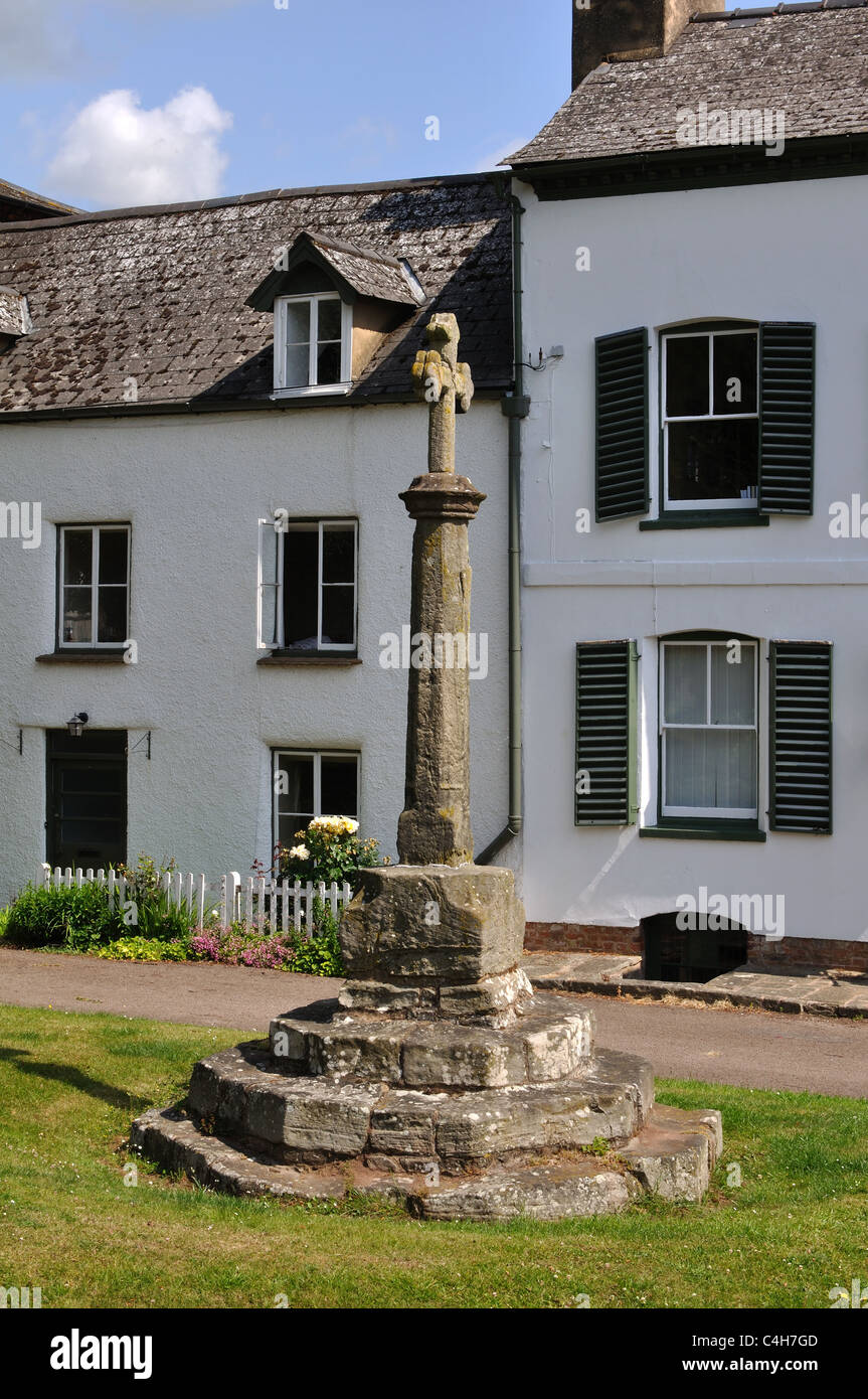 The plague cross in St. Mary`s churchyard, Ross-on-Wye, Herefordshire ...