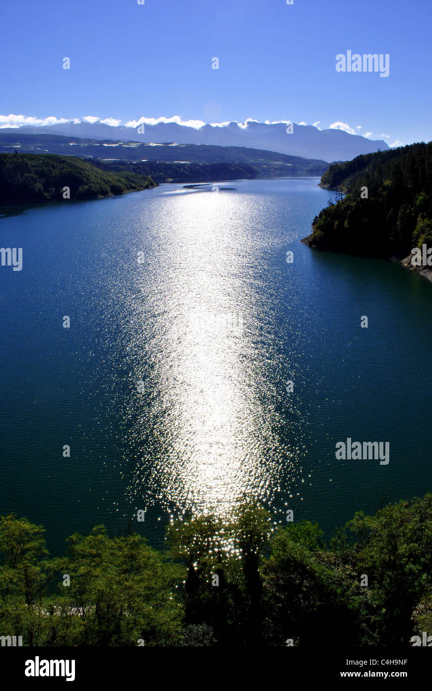 Limpid lake hi-res stock photography and images - Alamy