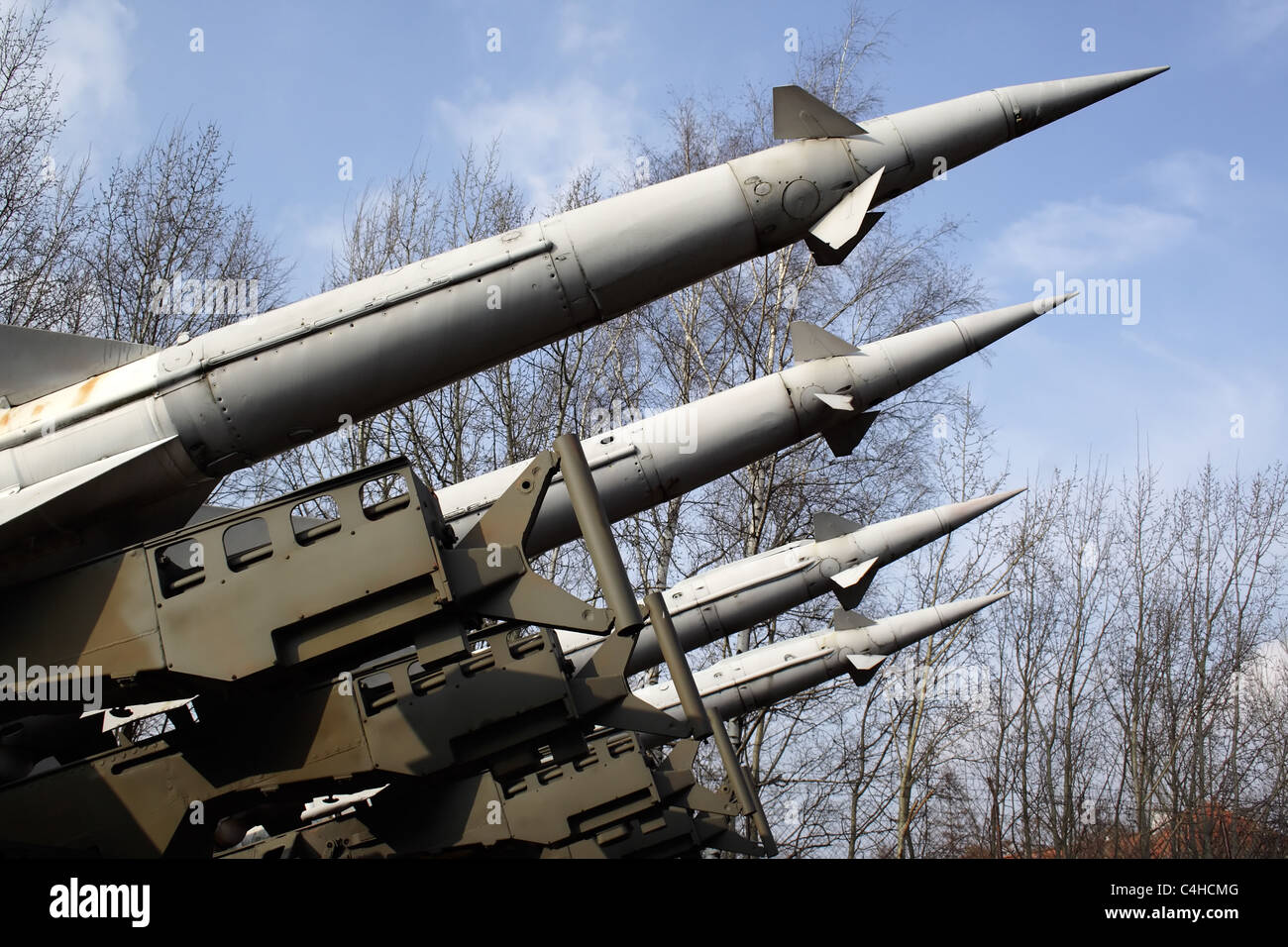 Rocket launcher military hi-res stock photography and images - Alamy
