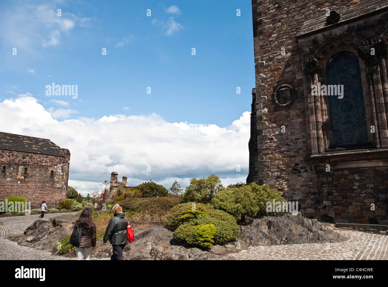 Edimburgh castle hi-res stock photography and images - Alamy