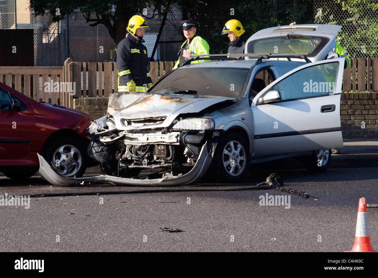 Emergency services scene road hi-res stock photography and images - Alamy