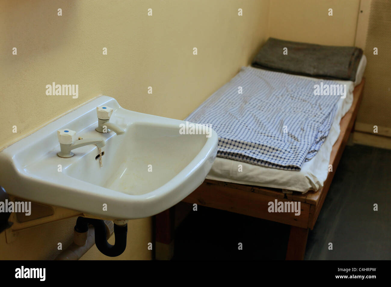 Ddr prison hi-res stock photography and images - Alamy