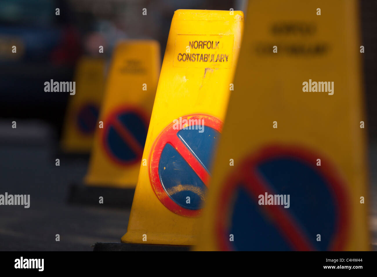 No parking traffic cone hi-res stock photography and images - Alamy