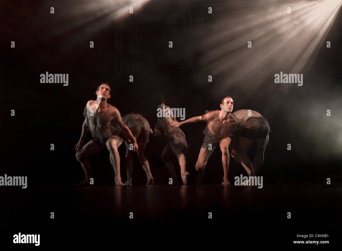 Leigh Warren Dancers Womadelaide 2011 "Breathe Stock Photo - Alamy