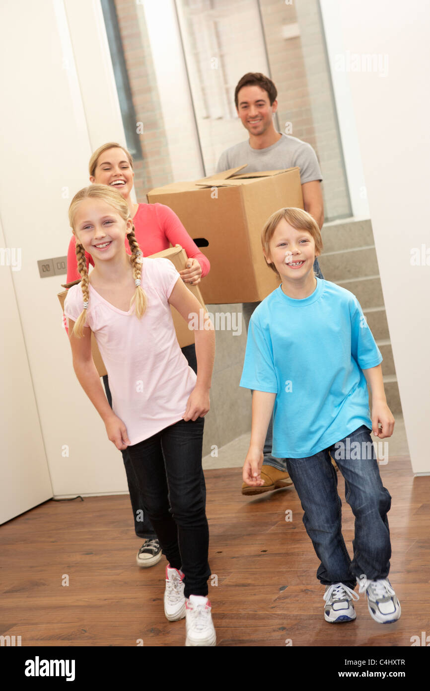 Cardboard boxes hi-res stock photography and images - Alamy