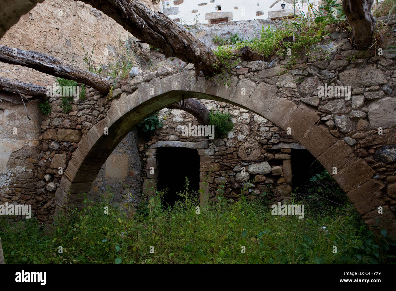 Ruined building in the ancient Hellenic city of Polyrinia, Crete Stock ...