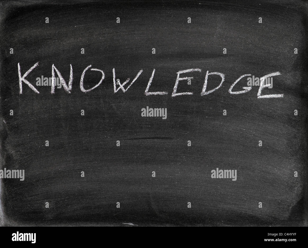 the word knowledge written in chalk on a blackboard Stock Photo - Alamy