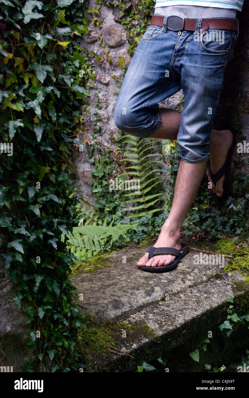 boy leaning against wall Stock Photo - Alamy boy leaning against wall Stock Photo - Alamy