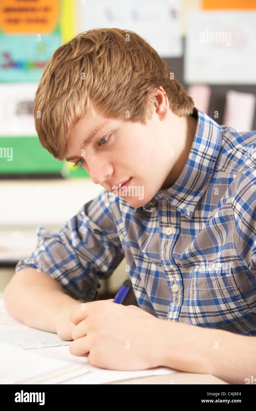Secondary school classroom hi-res stock photography and images - Alamy