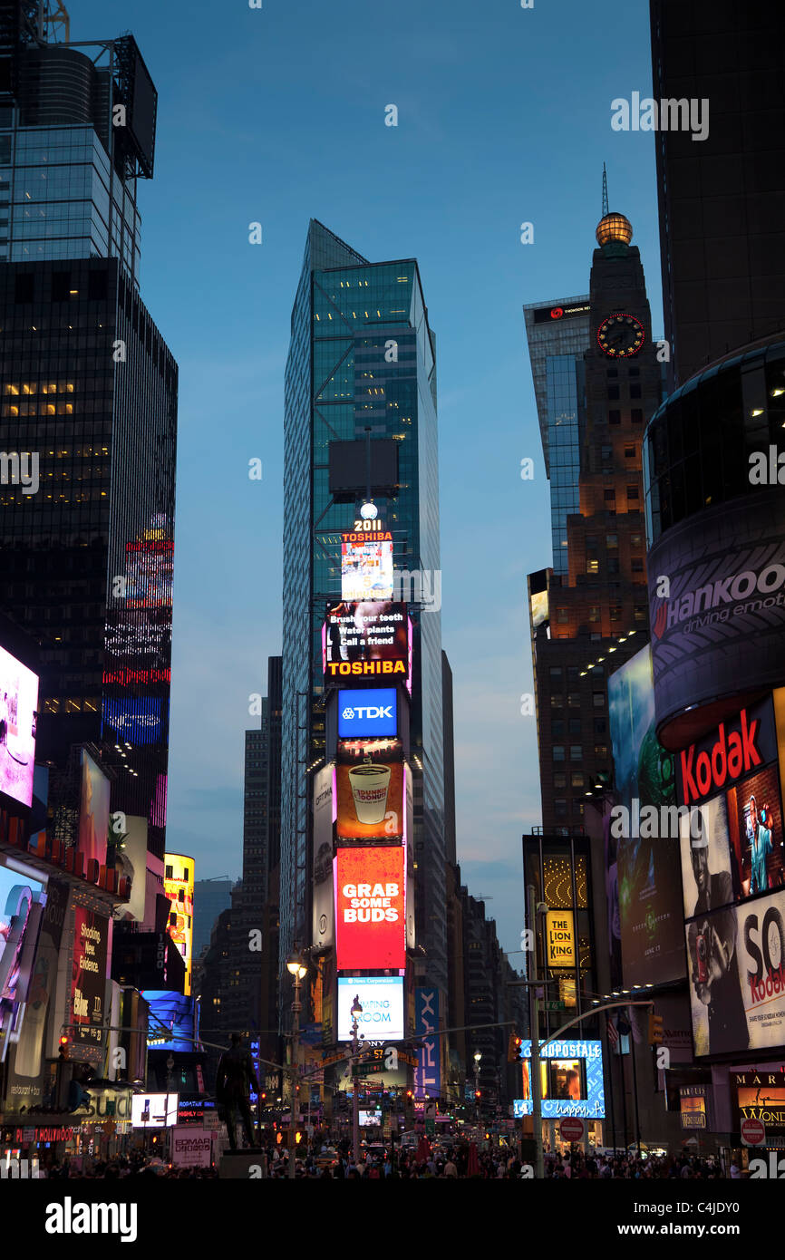 Times square tower hi-res stock photography and images - Alamy