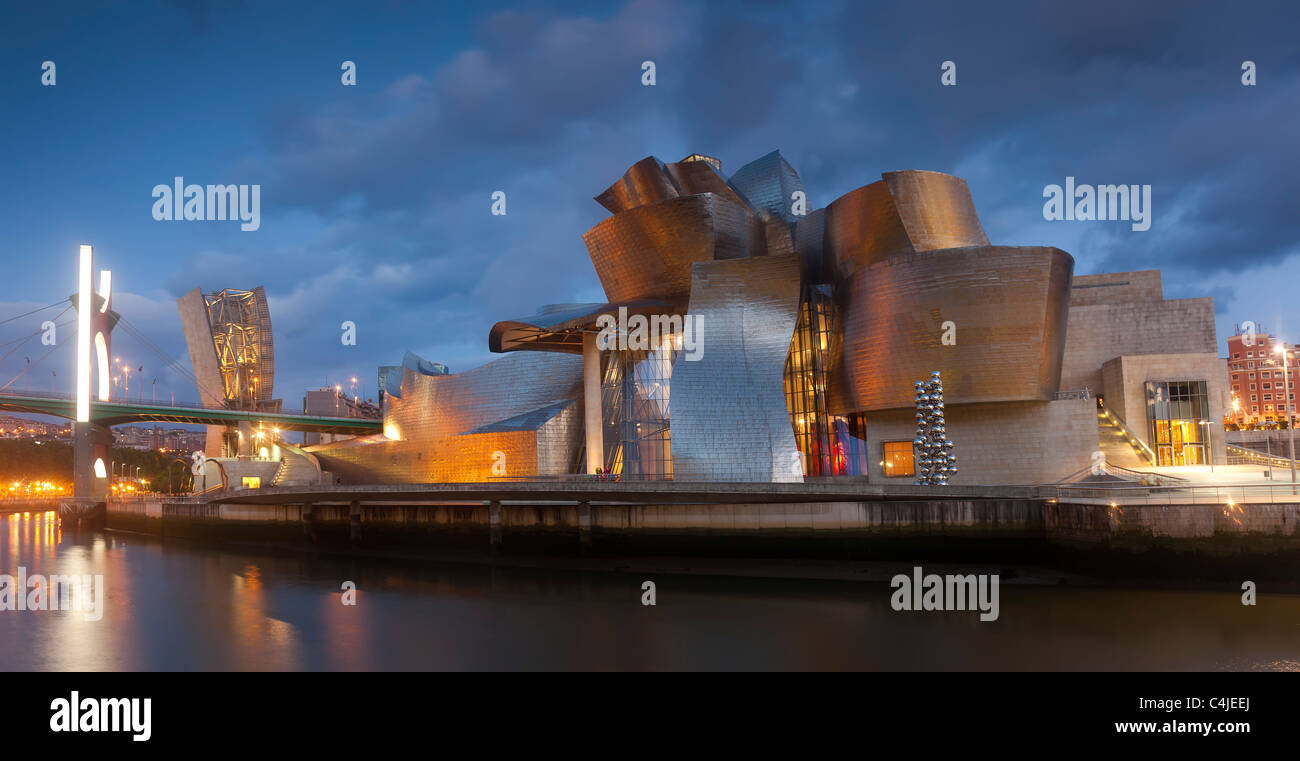 Bilbao museum panoramic hi-res stock photography and images - Alamy