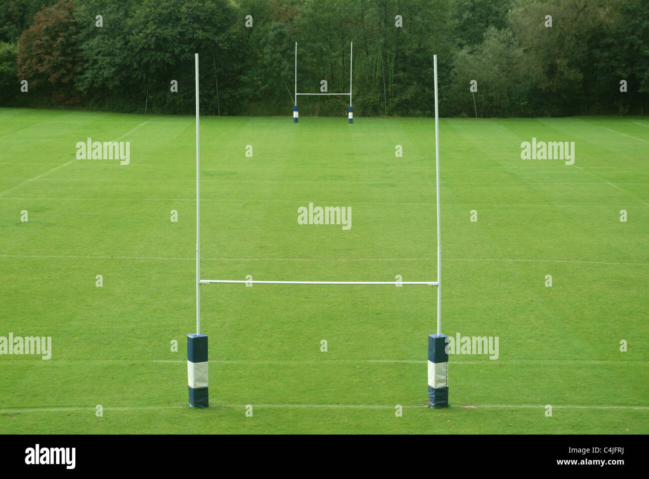 Sportfelder hi-res stock photography and images - Alamy