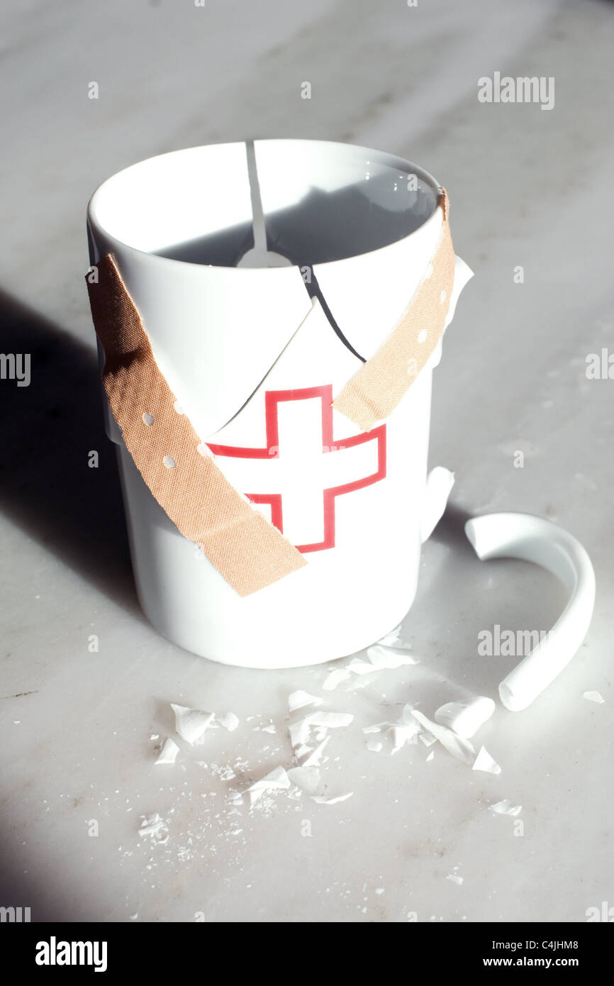 Broken china mug hi-res stock photography and images - Alamy