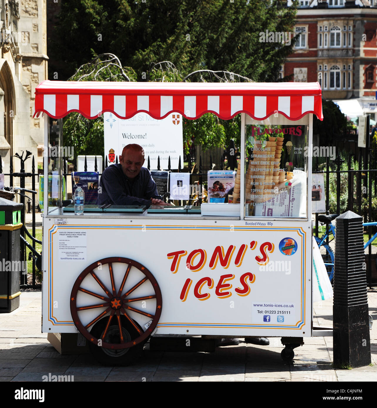Ice cream vendor Cambridge England Stock Photo - Alamy